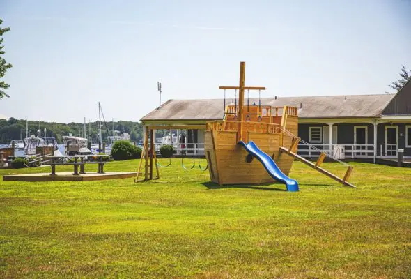 Safe Harbor Essex Island - Safe Harbor Marinas