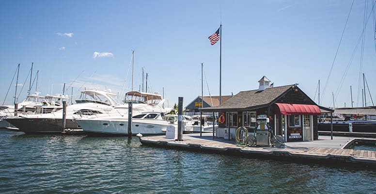 Safe Harbor Marinas – Pilots Point| Westbrook, Connecticut