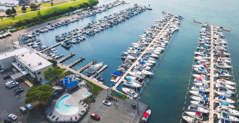 Safe Harbor Detroit River - Safe Harbor Marinas